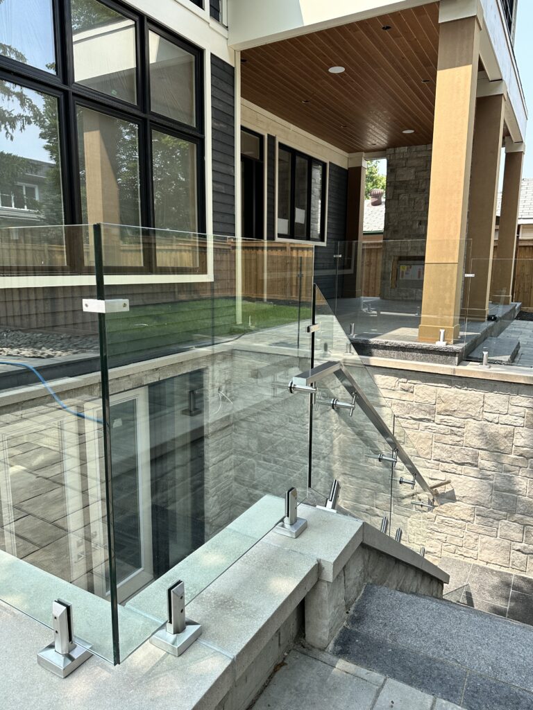 Five Reasons to Consider Exterior Glass Railings for Your Next Project ...