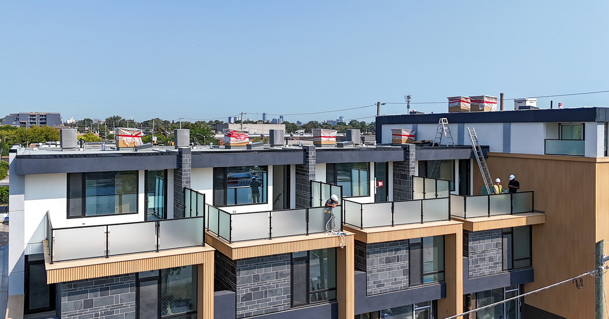 7 Stunning Balcony Railing Designs to Elevate Your Space in Ontario